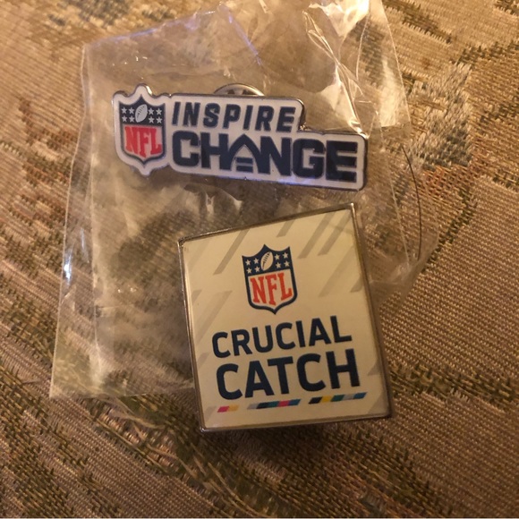NFL | Accessories | Nfl Collectible Pin Bundle 638 3 Or 25 Woffer ...